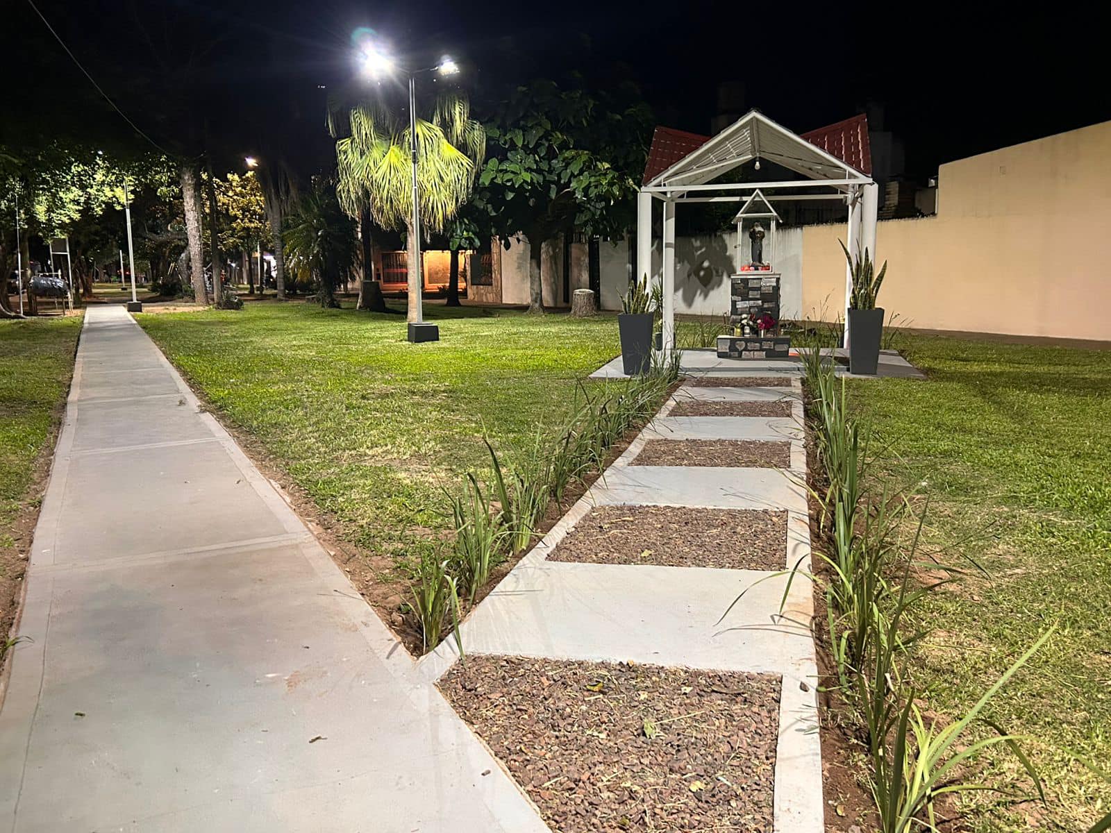 El Municipio inauguró mejoras en la plazoleta del Barrio Santa Rita ...