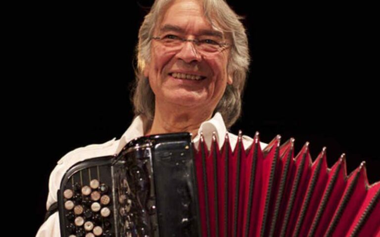 Murió Raúl Barboza acordeonista y referente a nivel mundial – FM Impacto